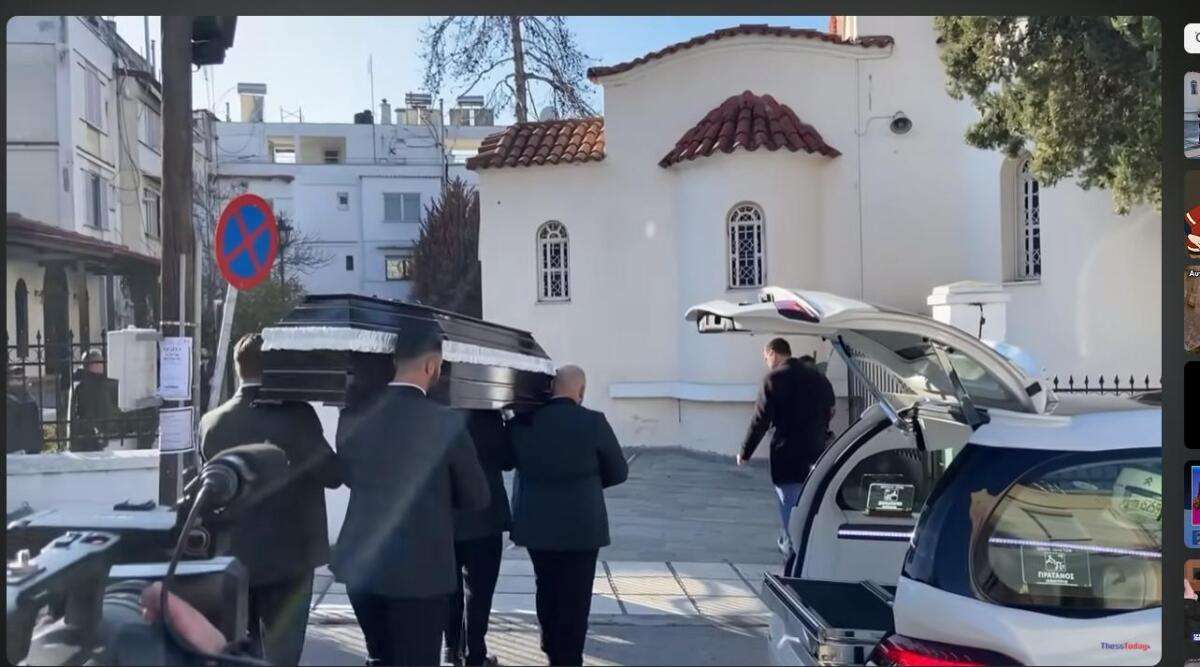Σε κατάσταση σοκ, αλλά και απέραντης θλίψης, συγγενείς και φίλοι ...